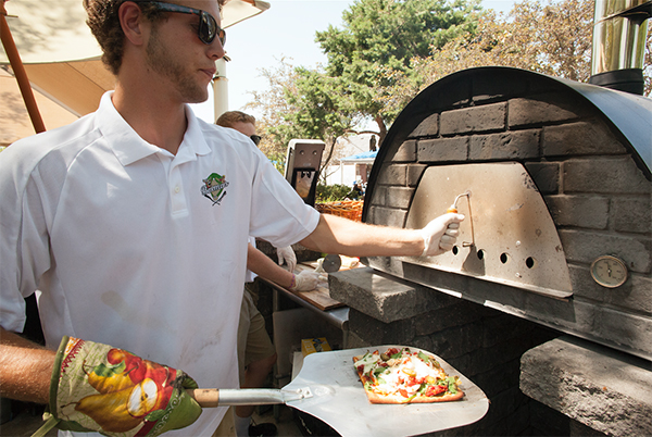 How Clubs Are Reinventing Snack Bars - Club + Resort Business