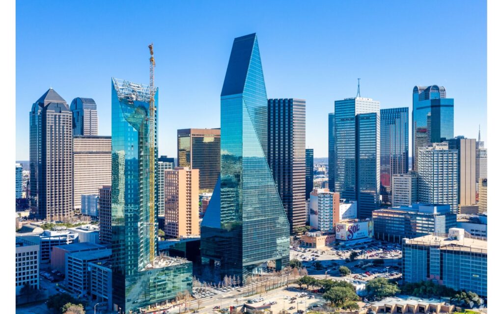 Private Club Planned for Iconic Dallas Skyscraper - Club + Resort Business