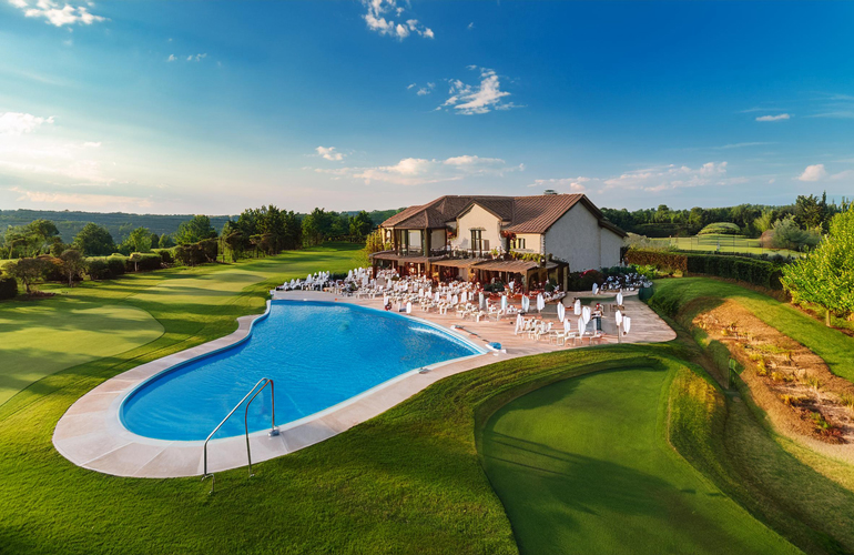 Home - Club + Resort Business